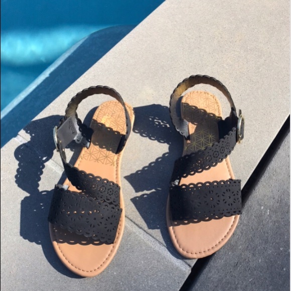 Shoes | New Lovely Cute Black Sandals Last 3 | Poshmark
